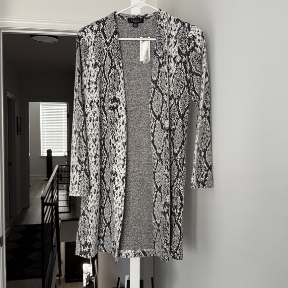 Grace | Sweaters | Grace Monochrome Knit Cardigan | Poshmark